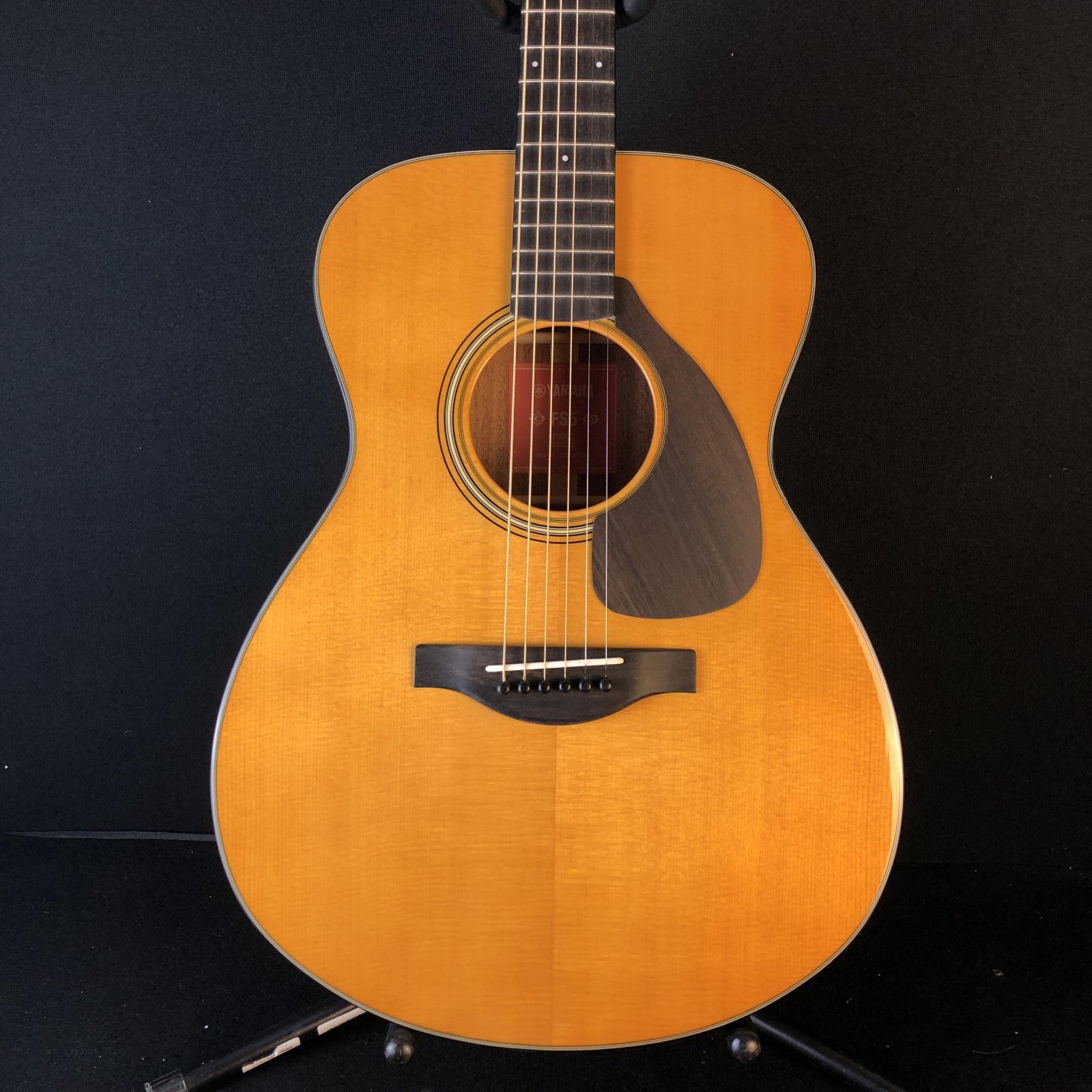 Yamaha FS5 Gloss Red Label Concert Acoustic