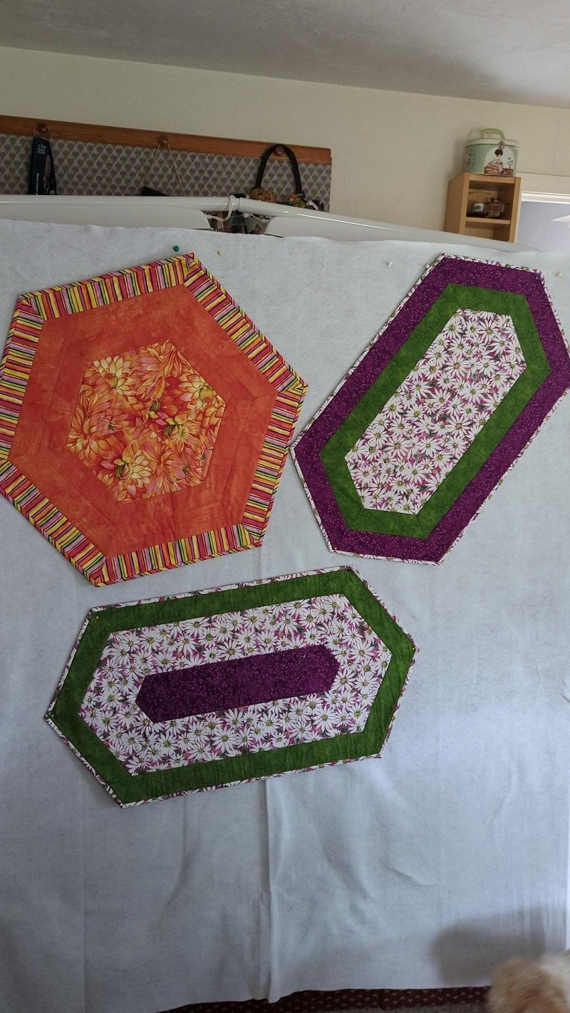 Make Your Own Border Print Table Runner 