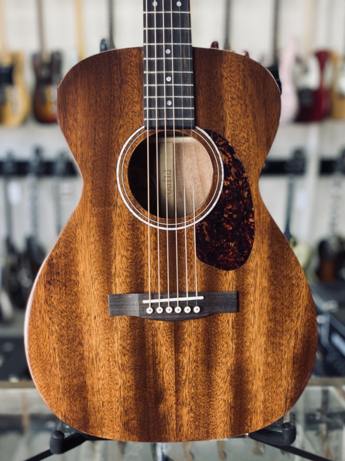 Guild M-120 Natural Westerly Collection Concert Size Mahogany Acoustic ...