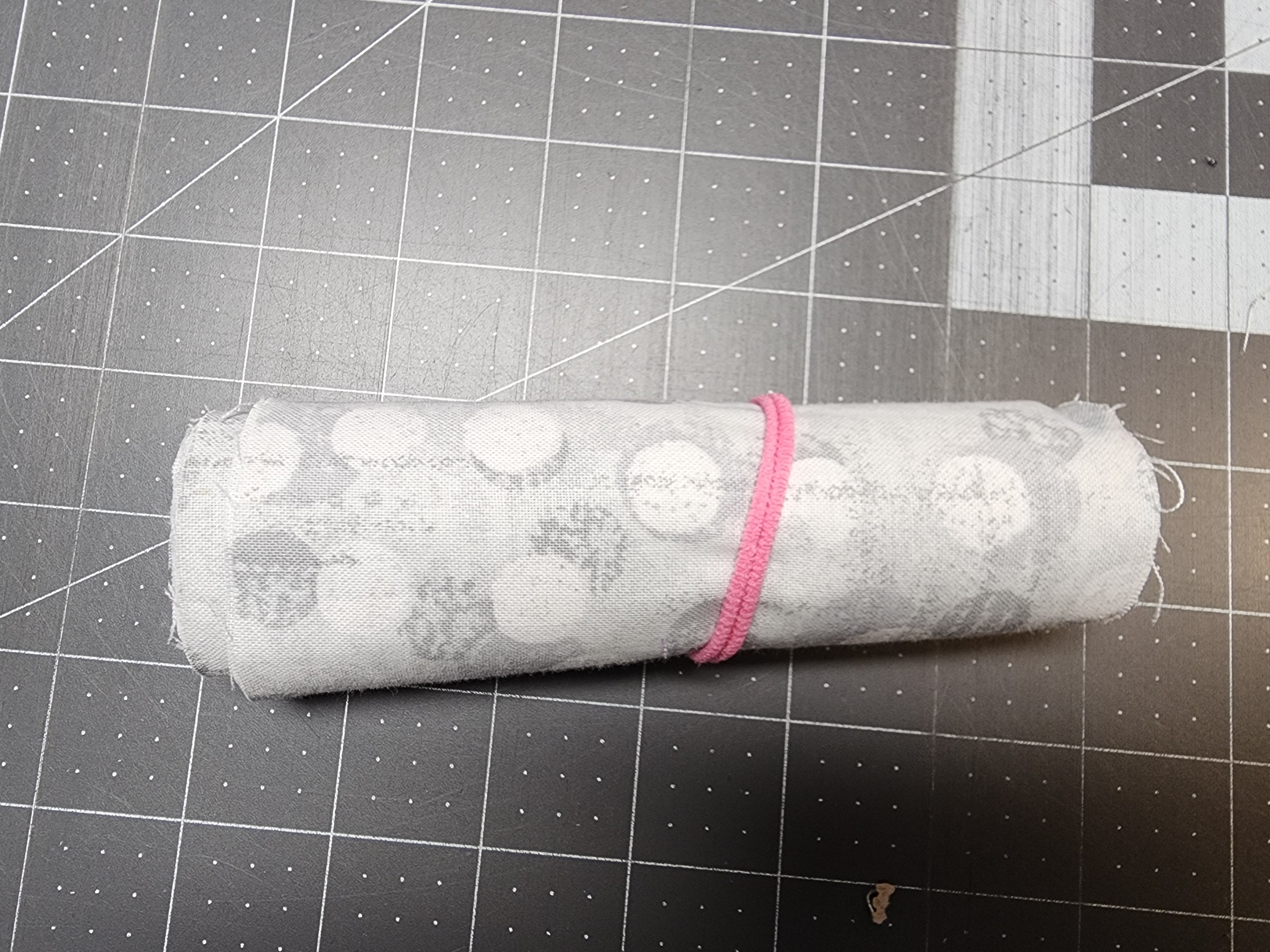 Ken's Kuts - Dove Gray Jot Dot by Blank Quilting - 5 x 108