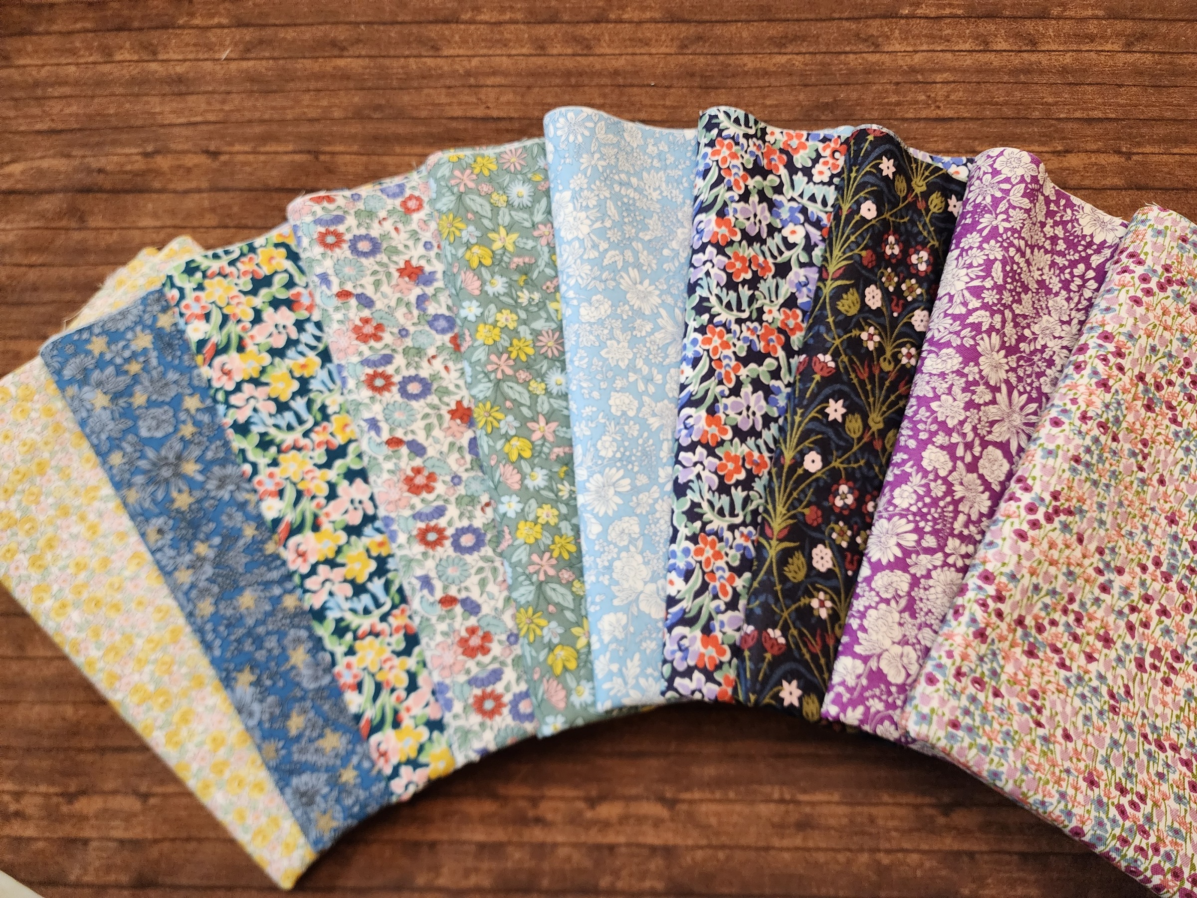 Small Florals by LIBERTY fabrics - 10 piece Half Yard Bundle Pack ...