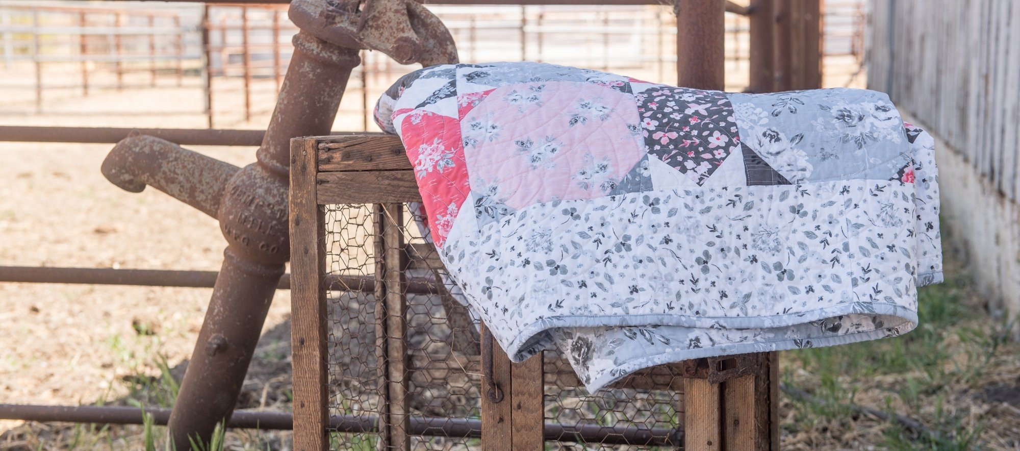 Country Quilts and Fabric