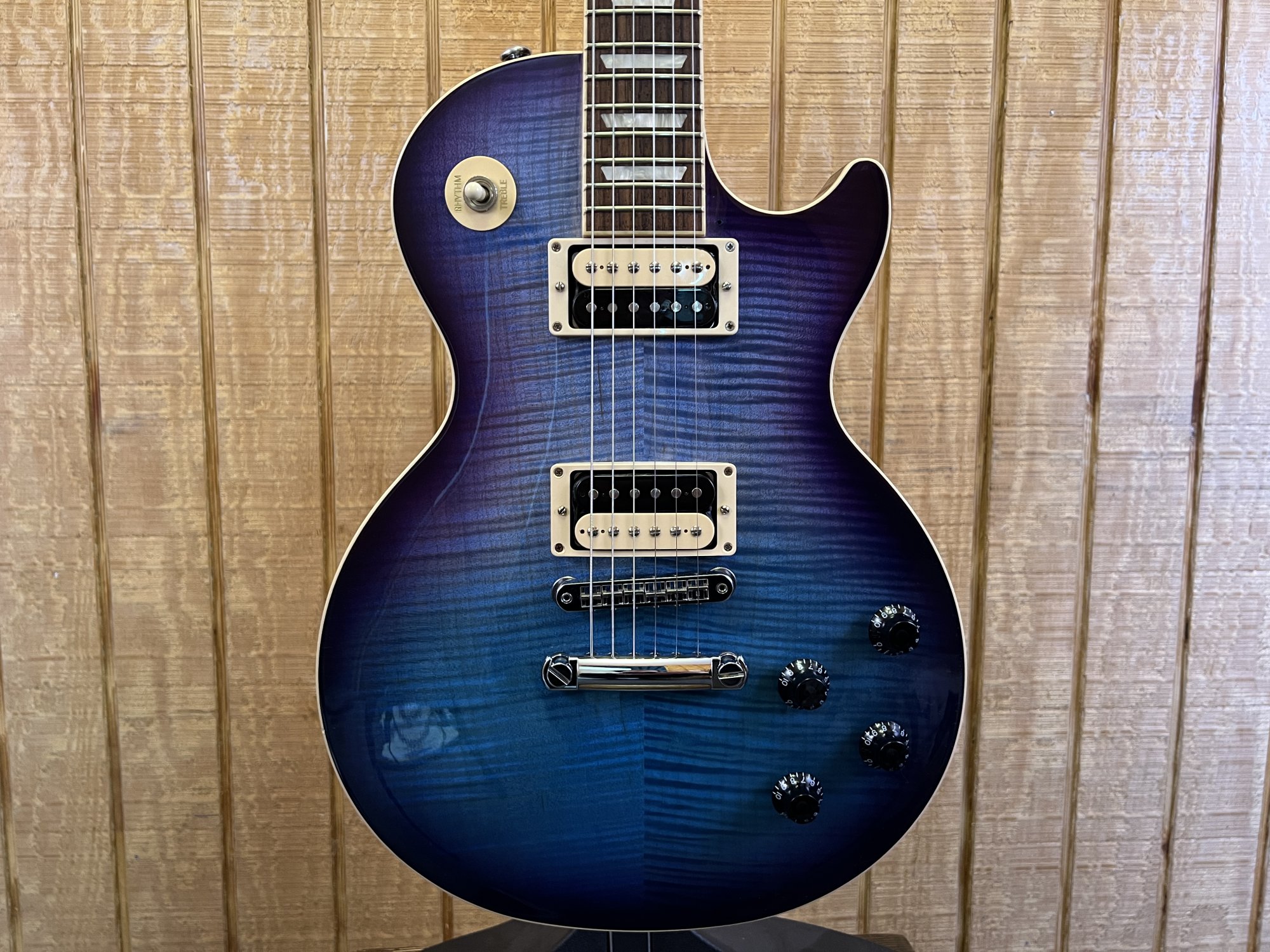 Used Gibson Les Paul Traditional Pro V Blueberry Burst 230400251