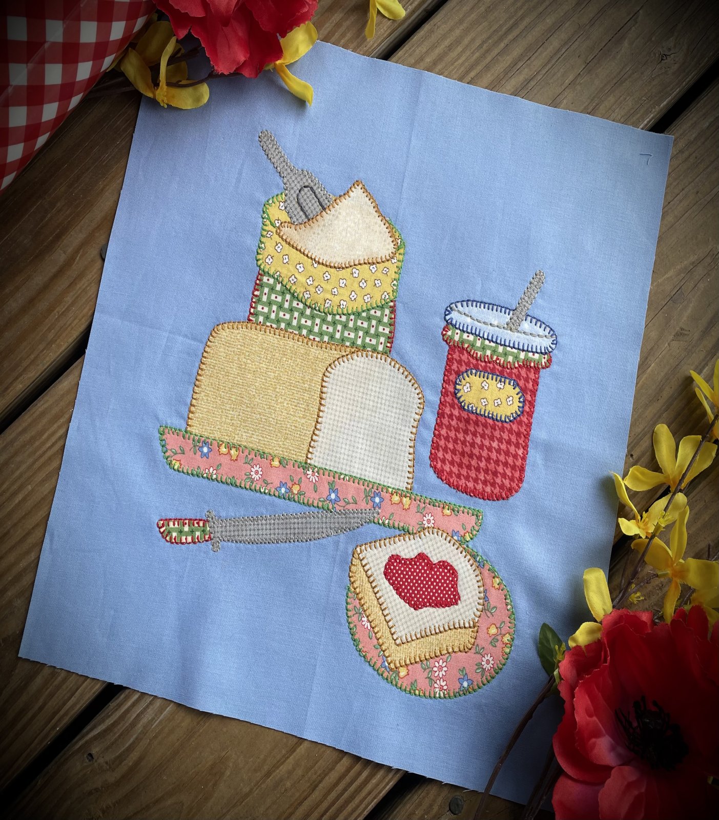 Calico Patch Designs Vicki McCarty Wool Applique Quilt Pattern Fabric ...