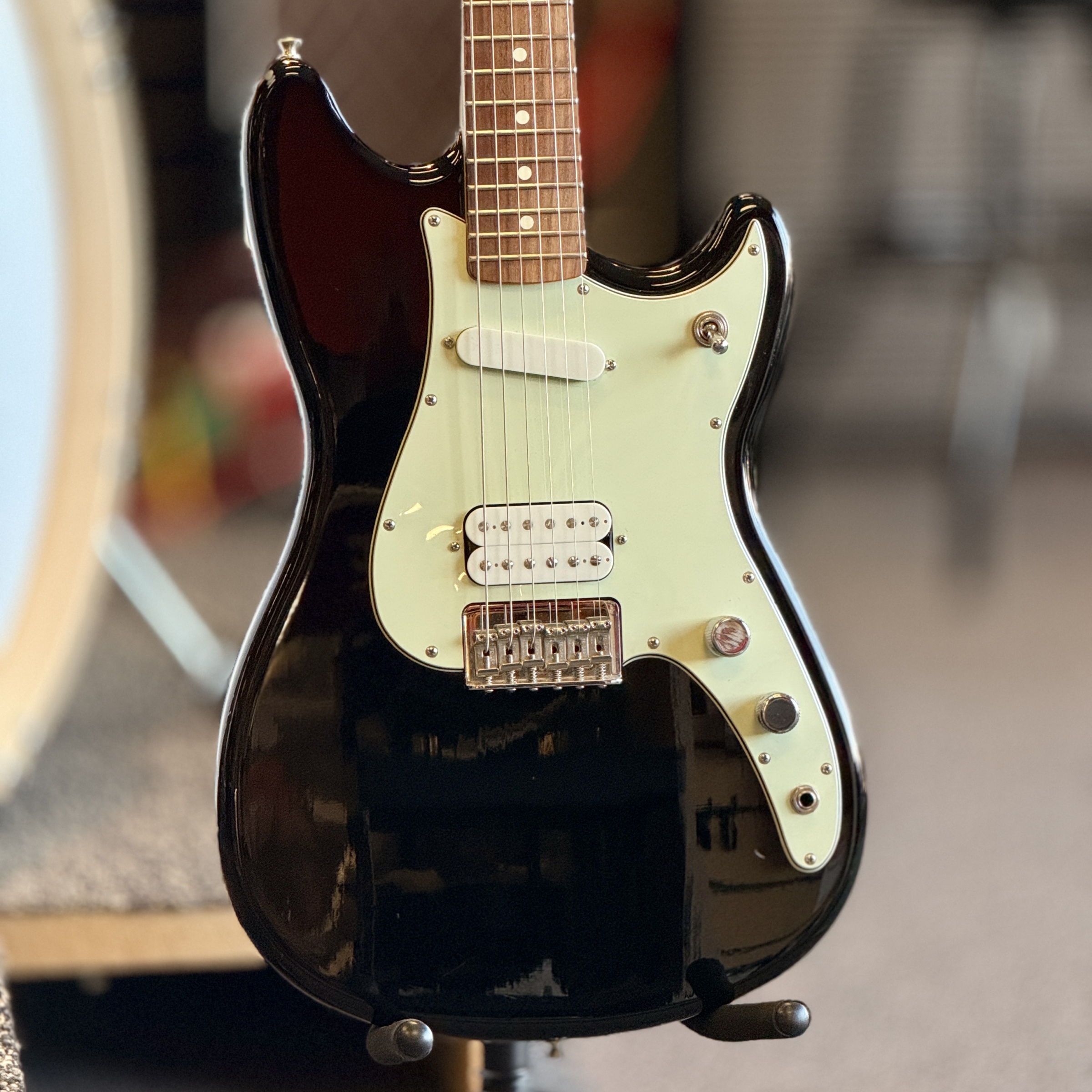 Fender Player Duo-Sonic HS Electric Guitar, Black