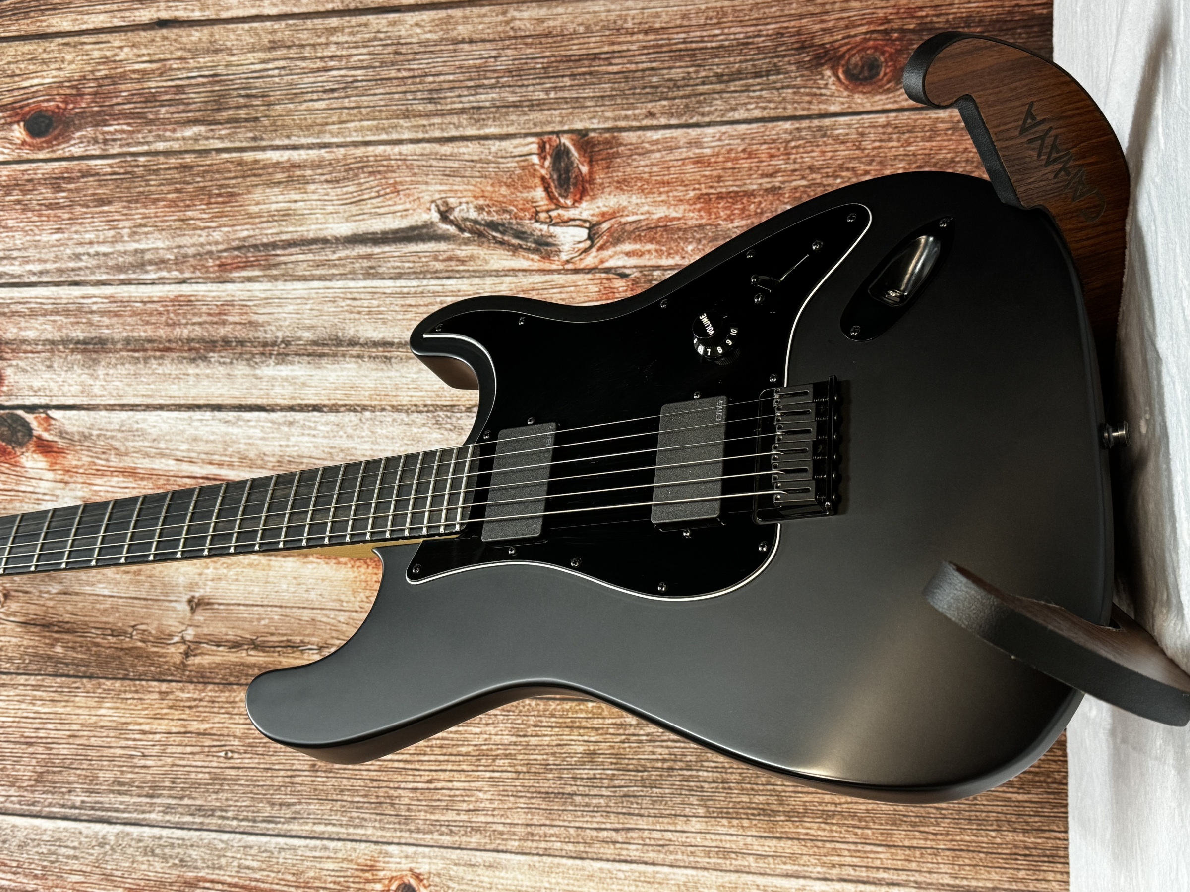 Fender USA Jim Root Signature Stratocaster in Flat Black - 717669867812