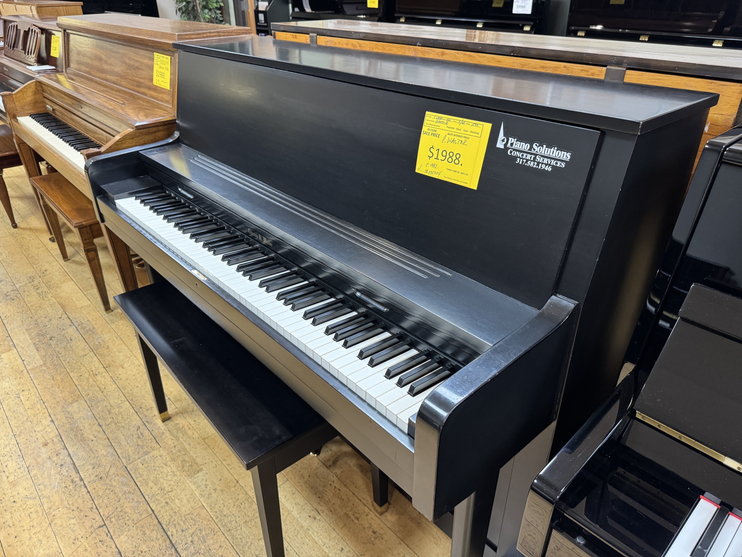 Used Charles Walter Model 1500 Studio w/Bench 5004u