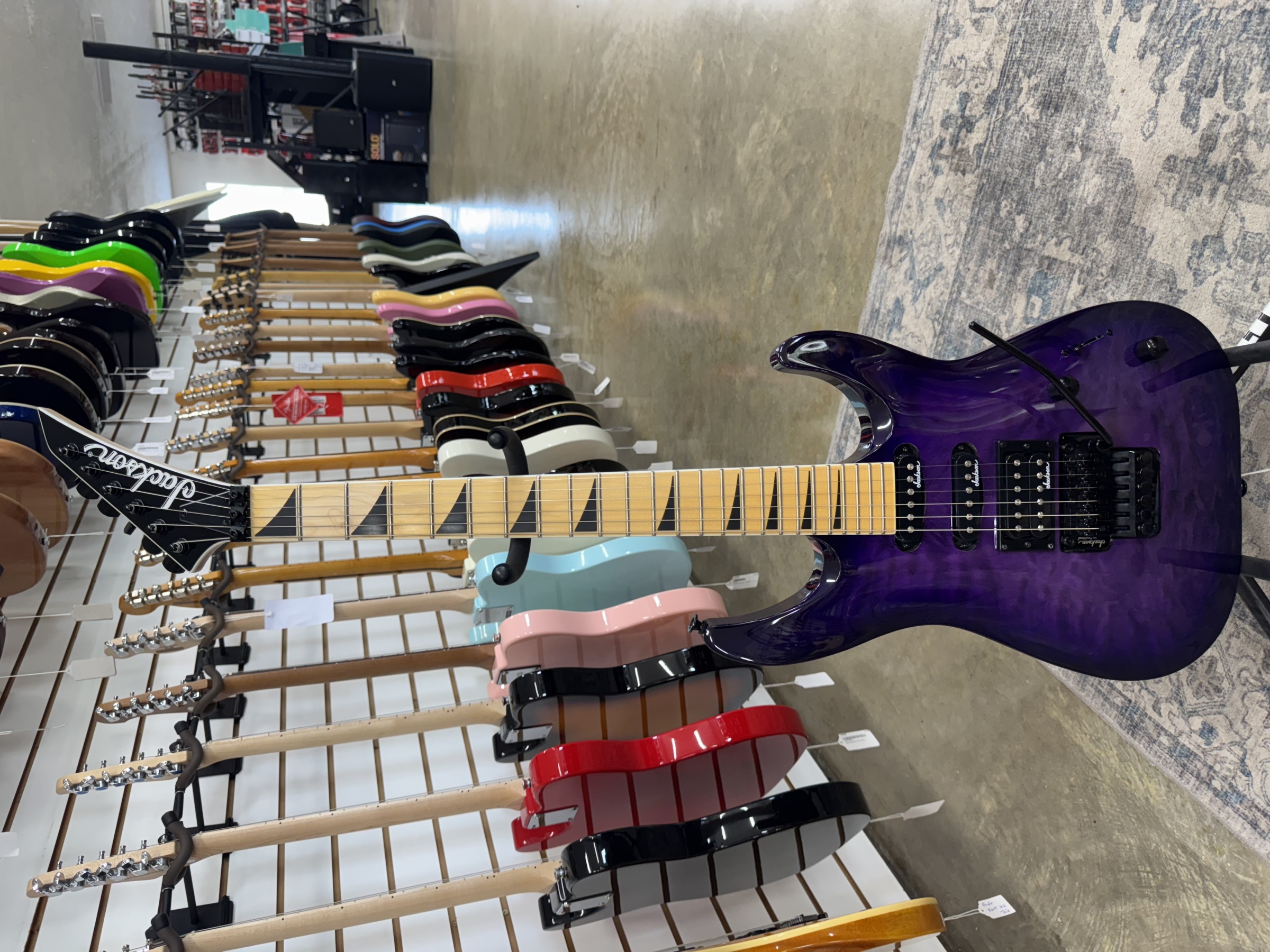 Jackson JS Series JS34Q DKA-M Dinky Archtop with Maple Fretboard ...