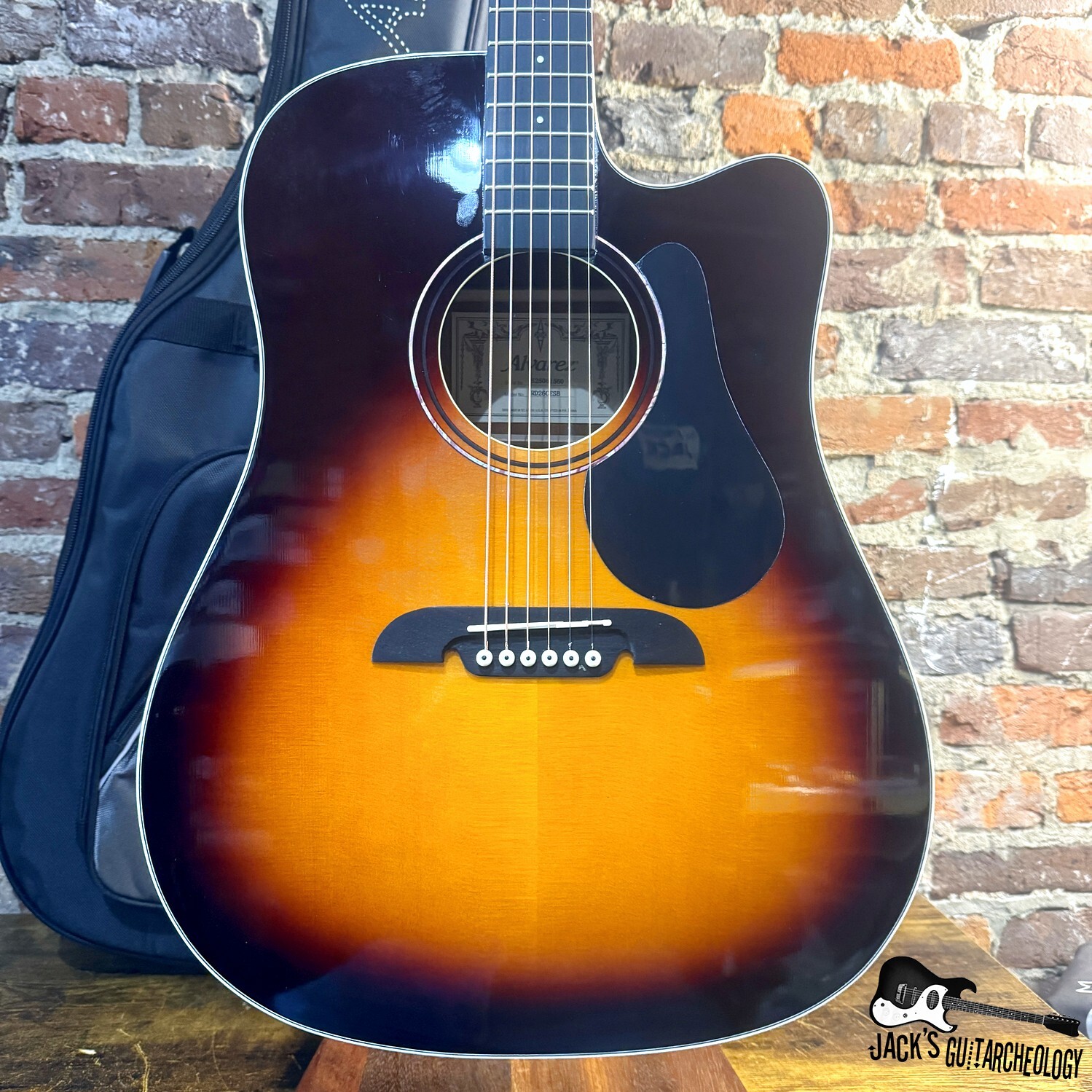 Alvarez Regent Dreadnought Acoustic Electric Guitar w/ Deluxe GB *NEW ...