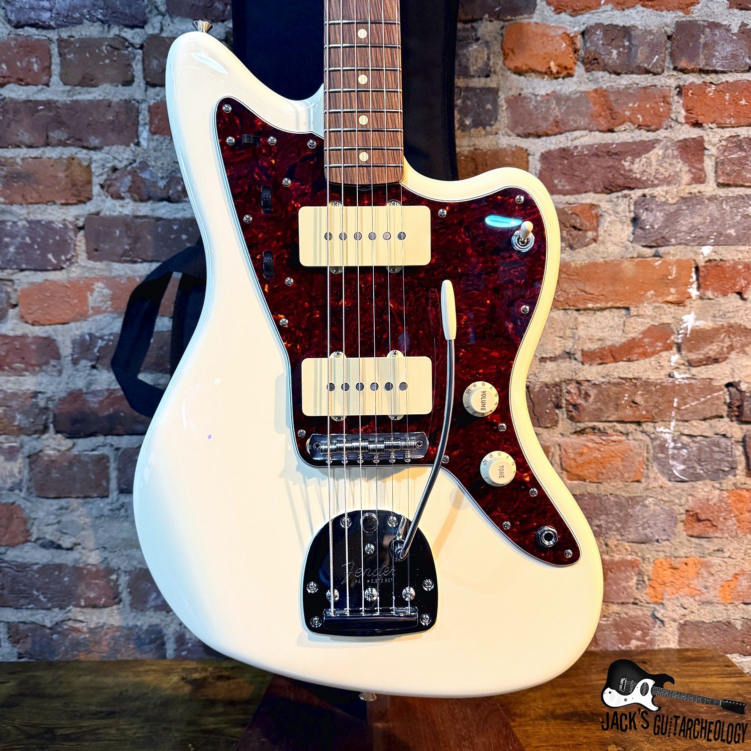 Fender Vintera Jazzmaster w/ GB & Upgrades (2022 - Olympic White)