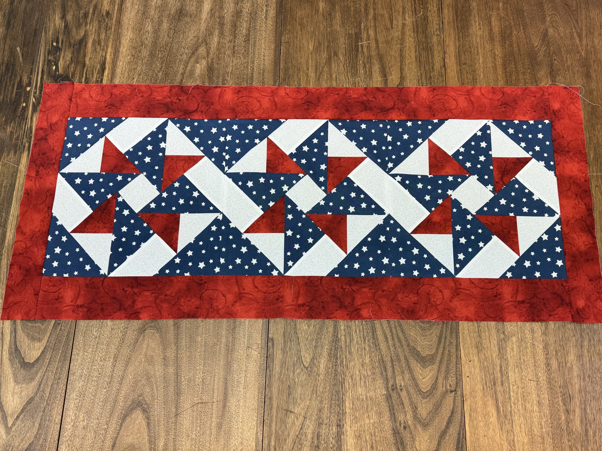 Dazzle Table Runner Class
