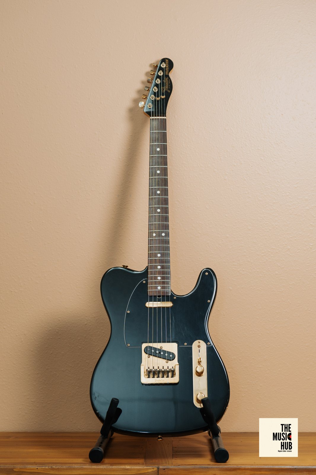 FENDER USA Collectors Edition Black and Gold Telecaster 1982 ...