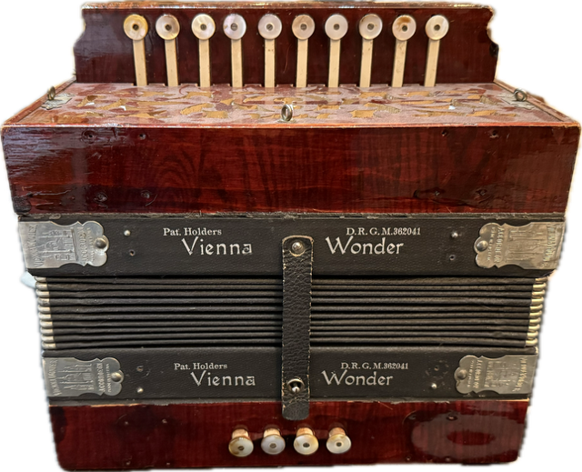 Hohner Vienna Wonder Button Accordion - Key of G (Pre-Owned) - 20013