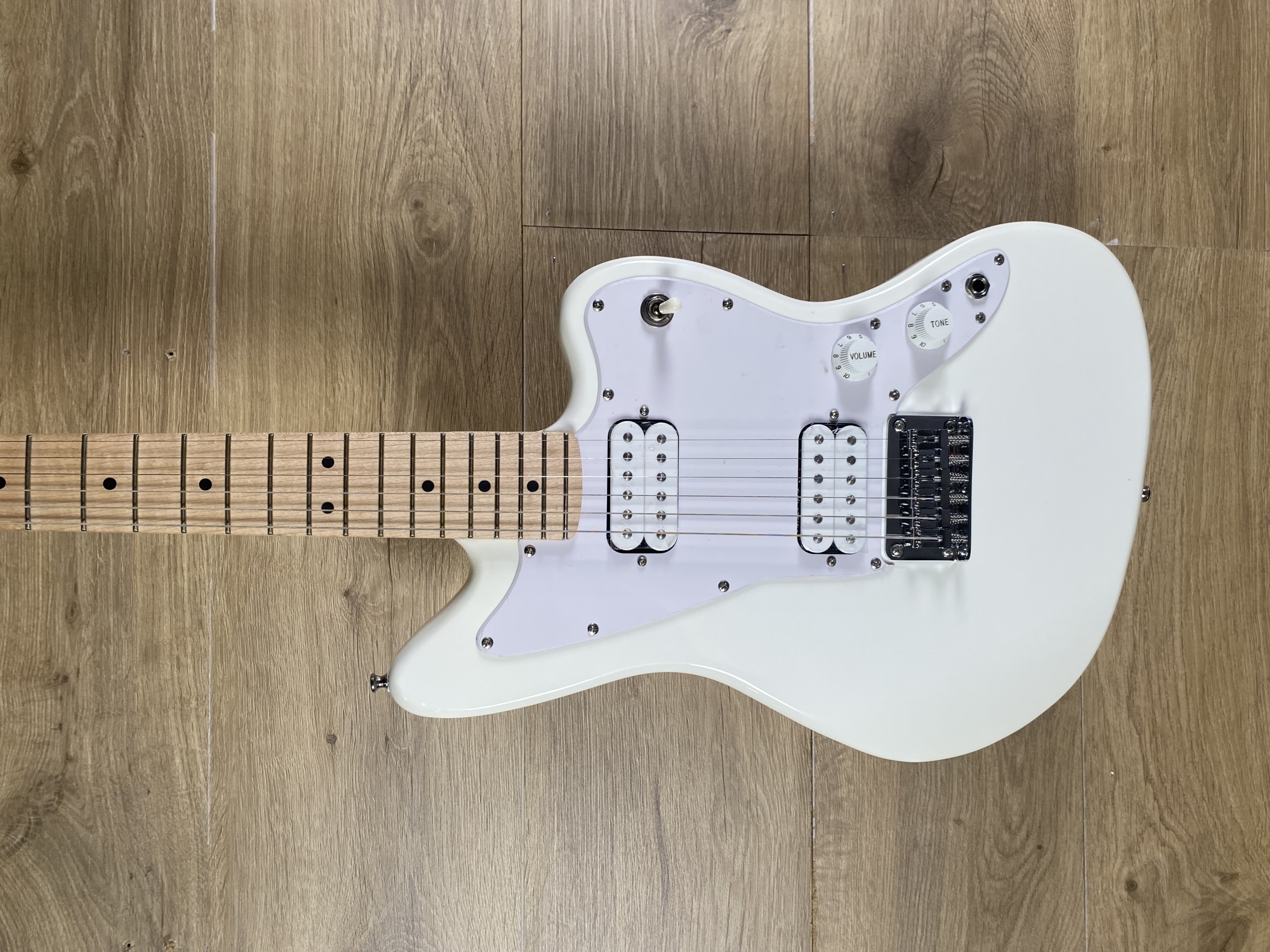 Squier Mini Jazzmaster Hh Maple Fingerboard Olympic White