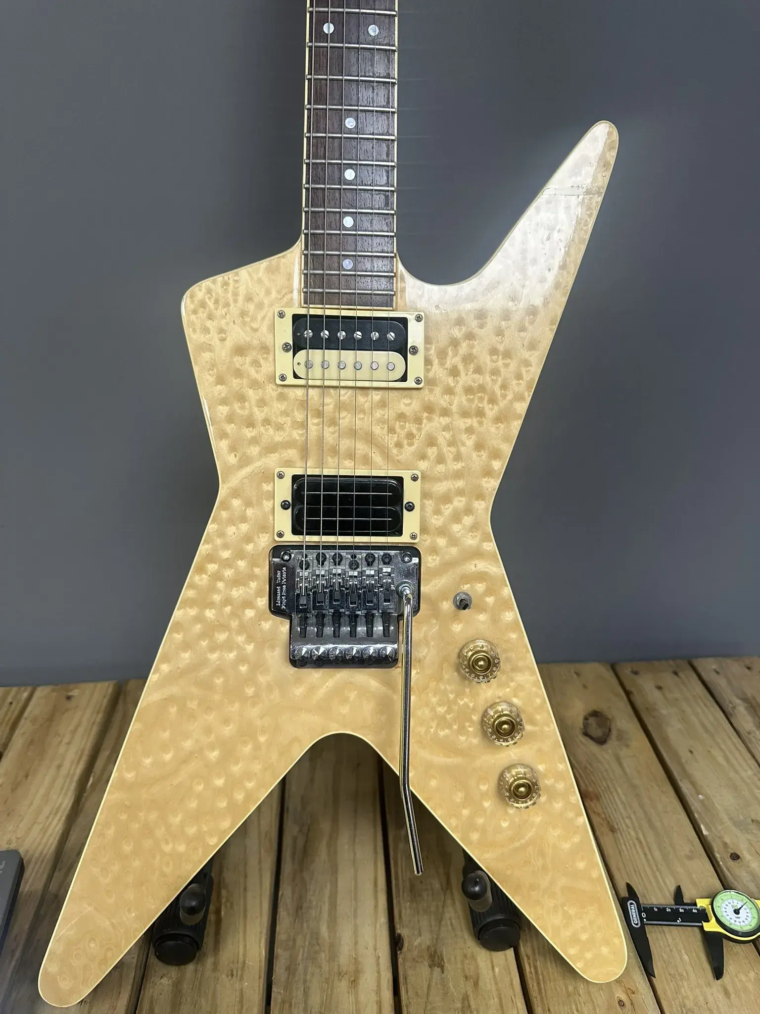 Dean Explorer Z 2001