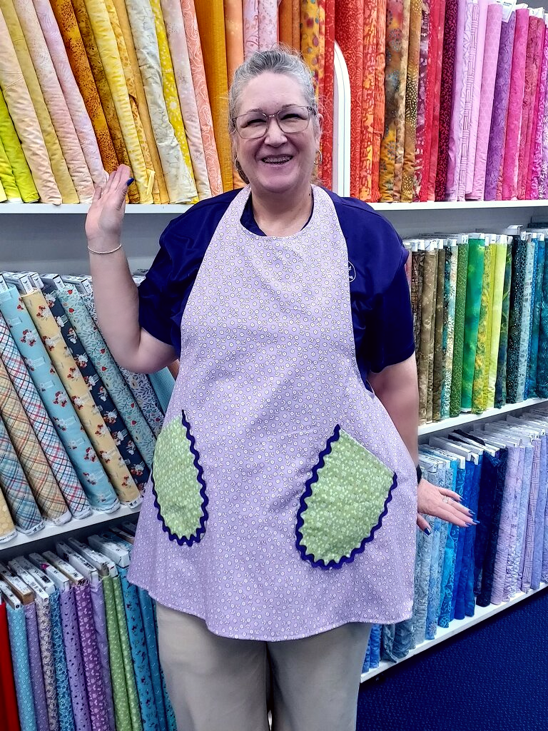 SPECIALTY CLASSES: Crisscross Apron