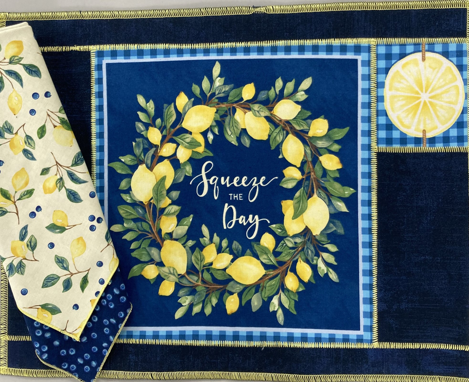 LIVE: Squeeze The Day Serger Placemats & Napkins
