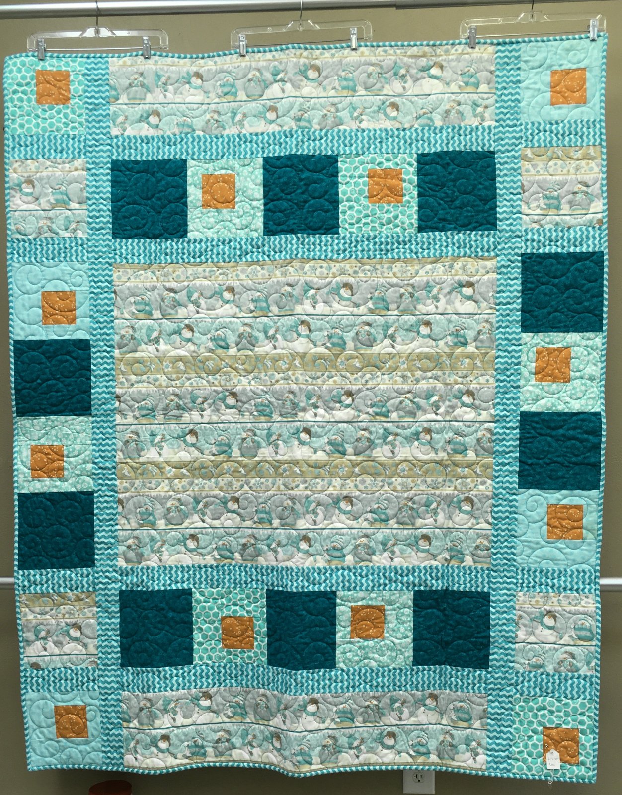 Snowmen All In A Row Quilt Finished Model