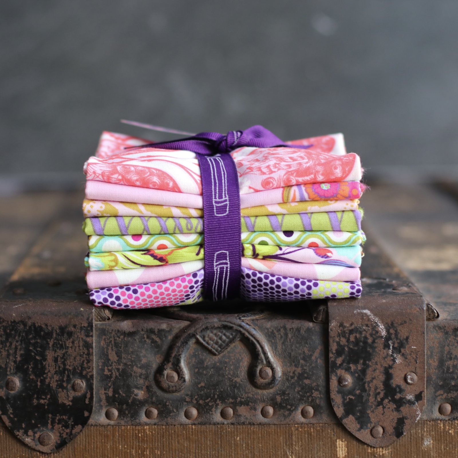 Tula Pink Parisville - 8 pc. Bundles Tula Pink Parisville - 8 pc. Bundles