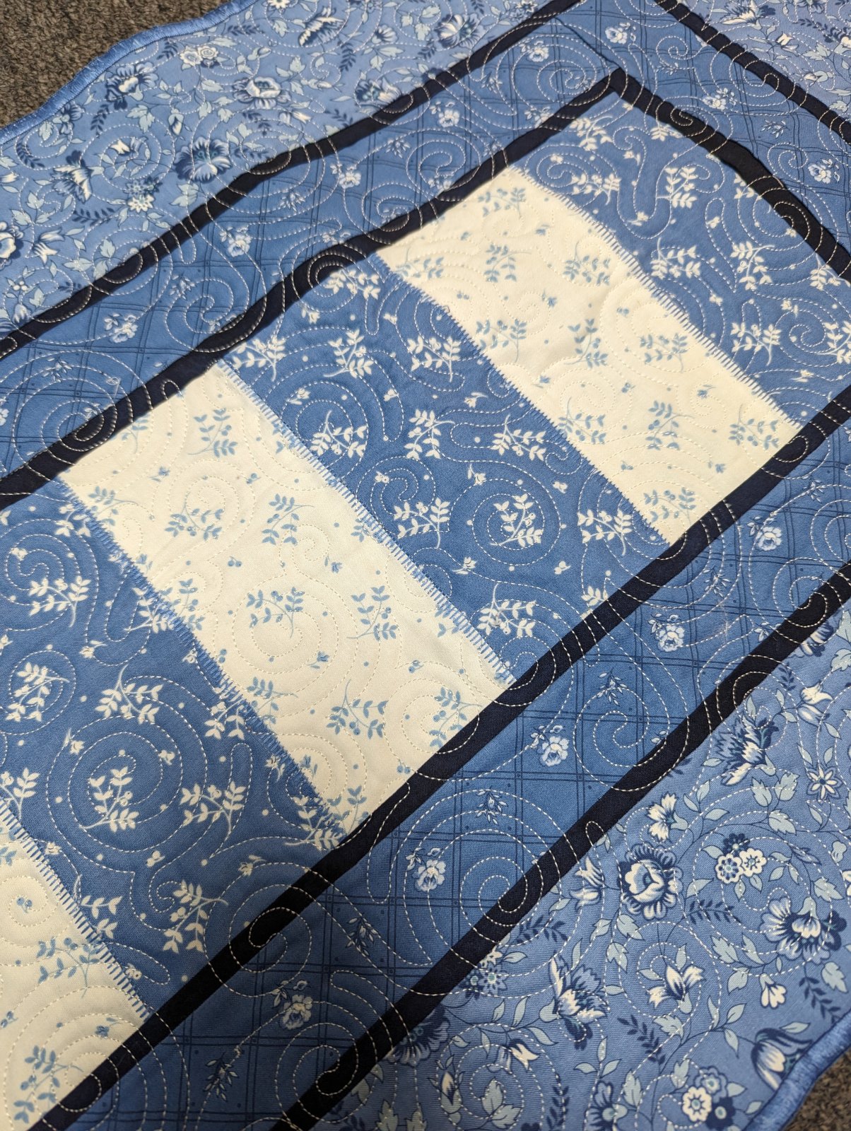 Serge IT!! Table Runner