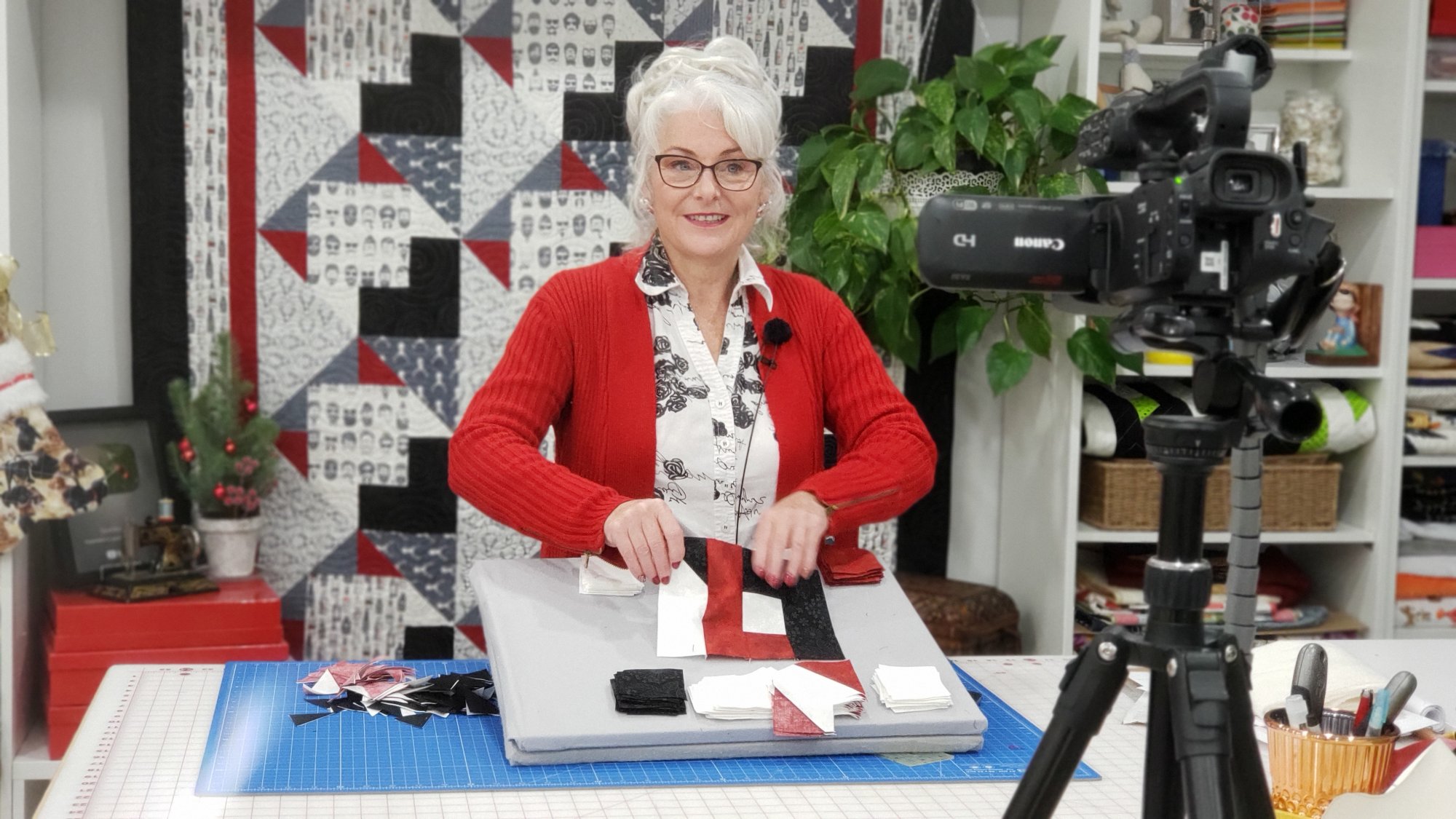 Laura Coia Trunk Show