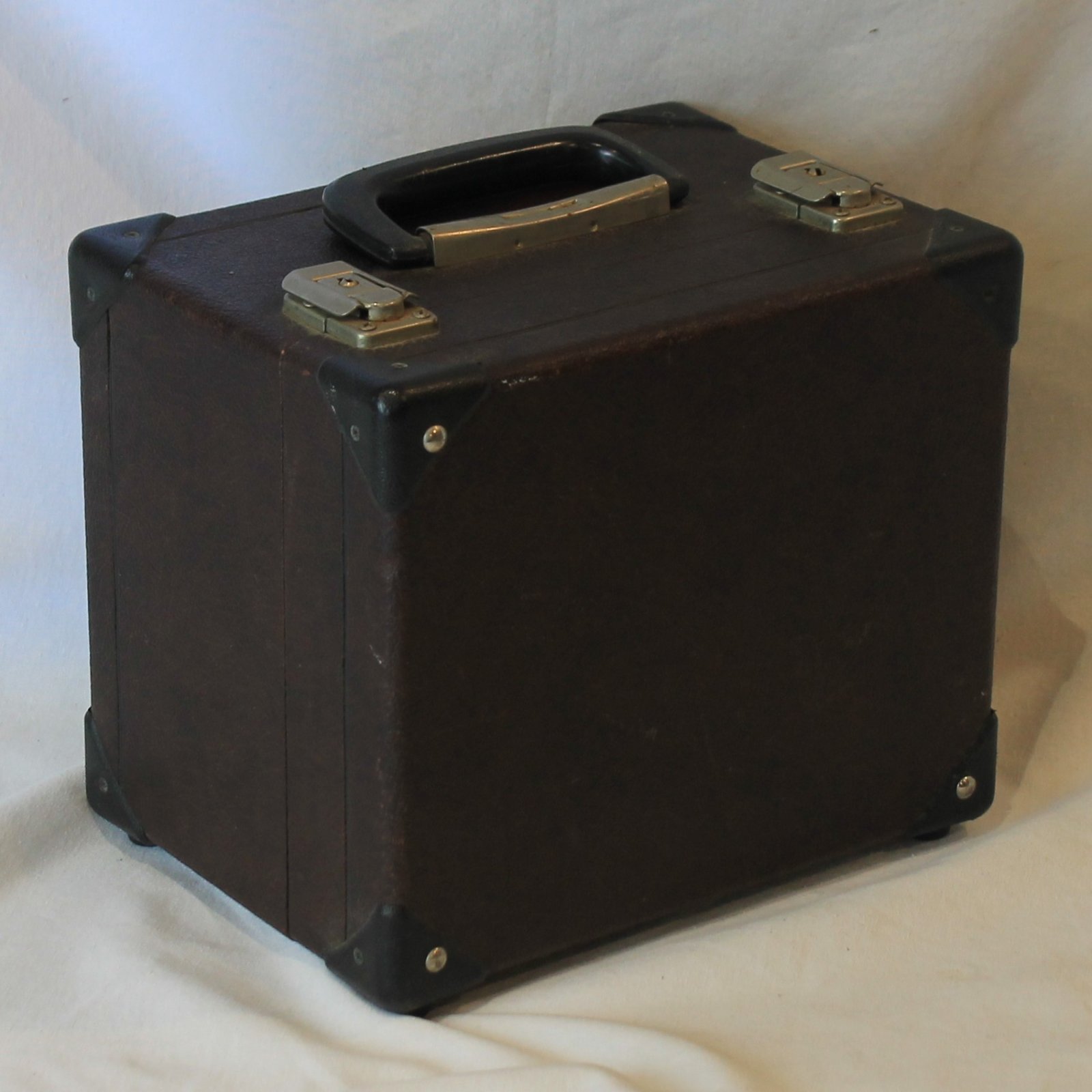 Chestnut Brown Stagi Concertina Case 9.50 x 7.50 x 7.50 (24cm x 19cm x ...