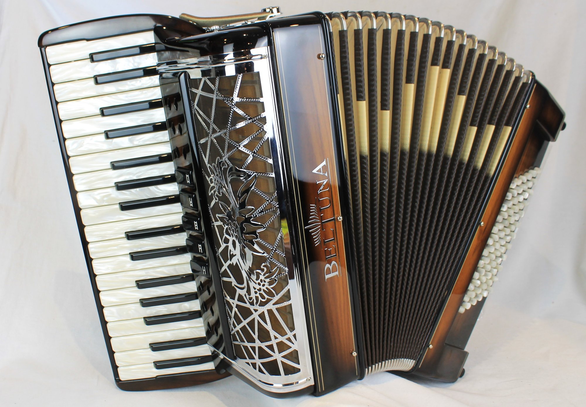 NEW Caramel Macchiato Beltuna Alpstar III Piano Accordion MMM 34 72