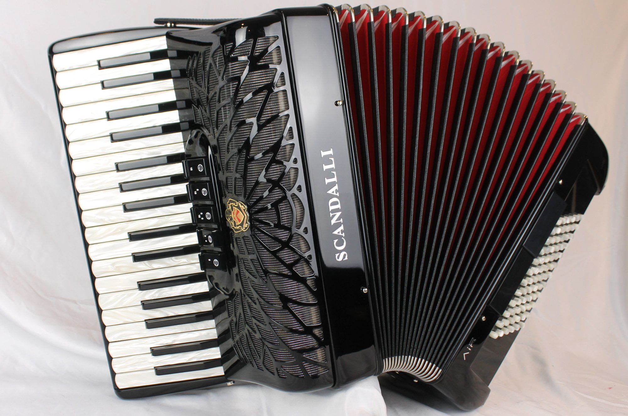 NEW Black Scandalli Air Mini Piano Accordion LMM 34 72