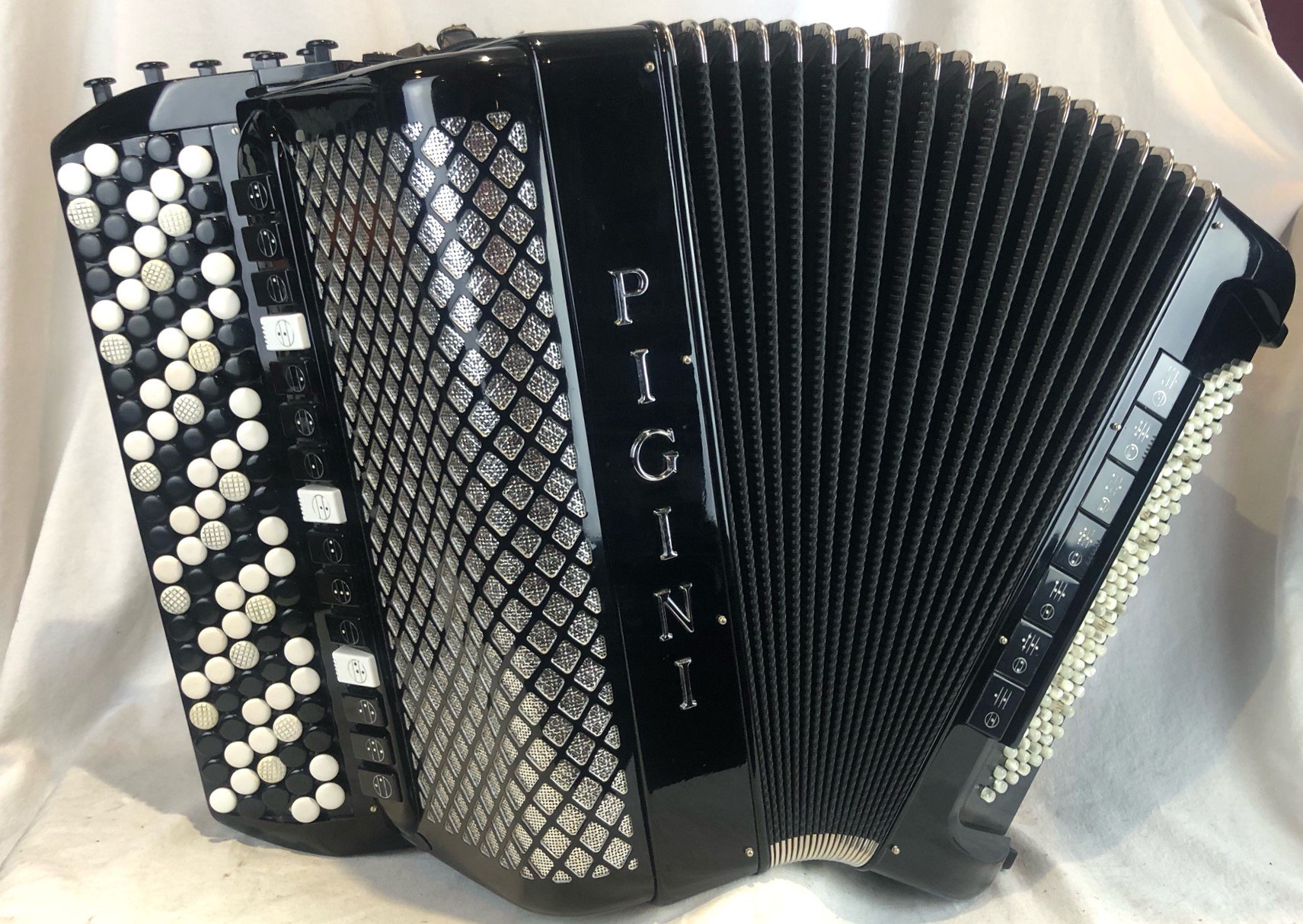 6890 - Black Pigini Converter Chromatic Button Accordion C LMMH 107 120