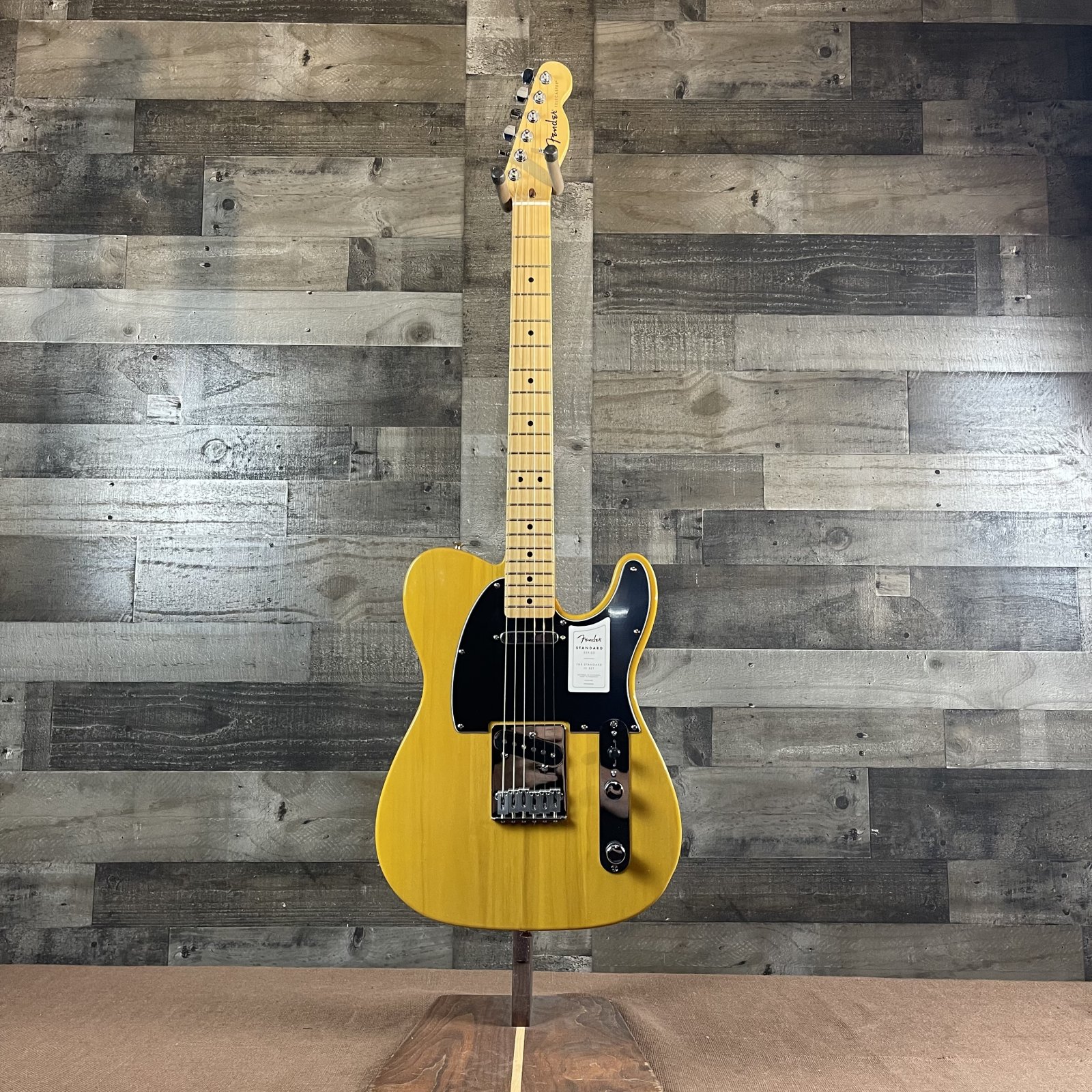 Fender Standard Telecaster - Maple Fingerboard/Butterscotch Blonde ...
