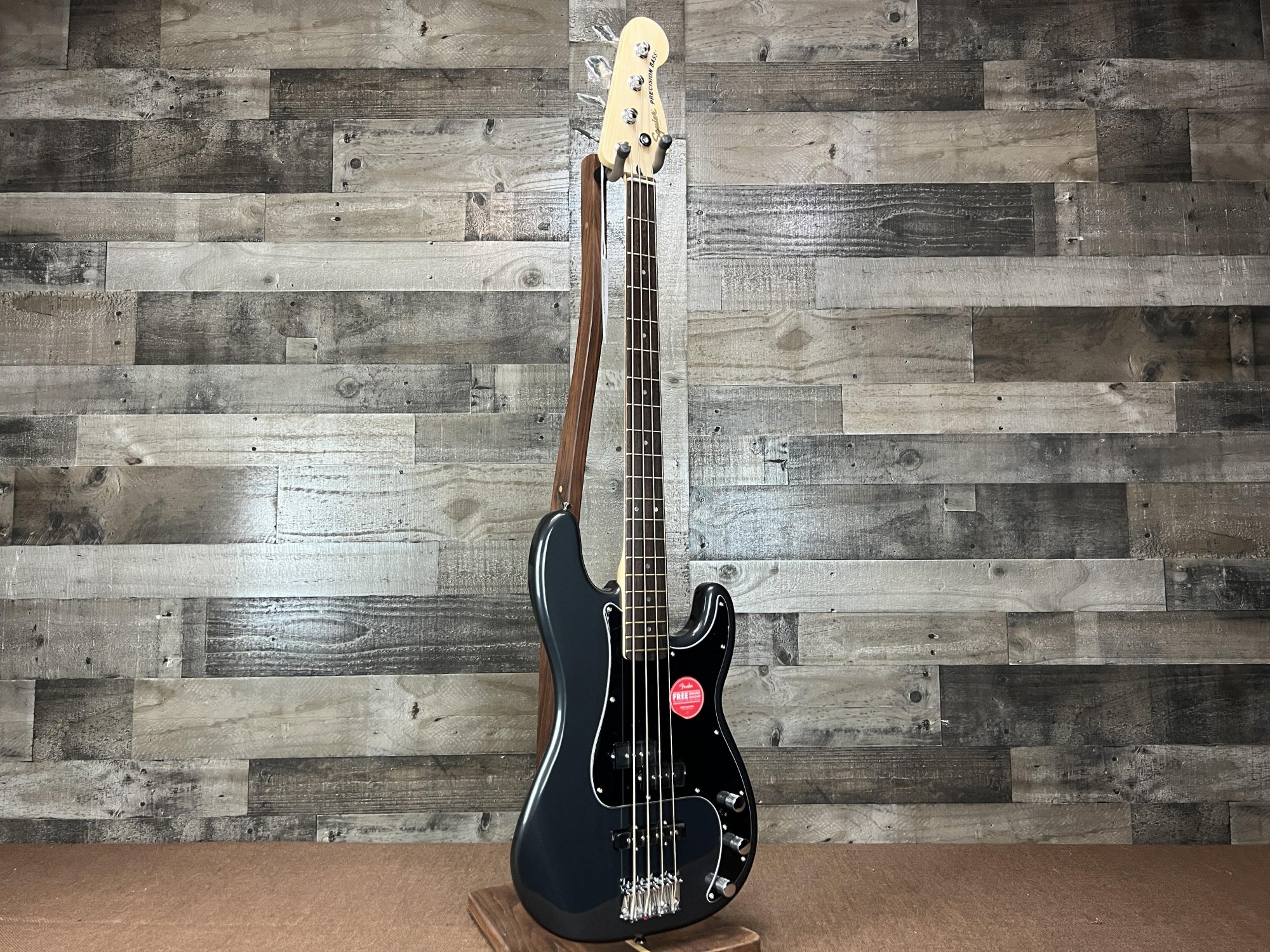 Squier Affinity Series Precision Bass Charcoal Frost Metallic with ...