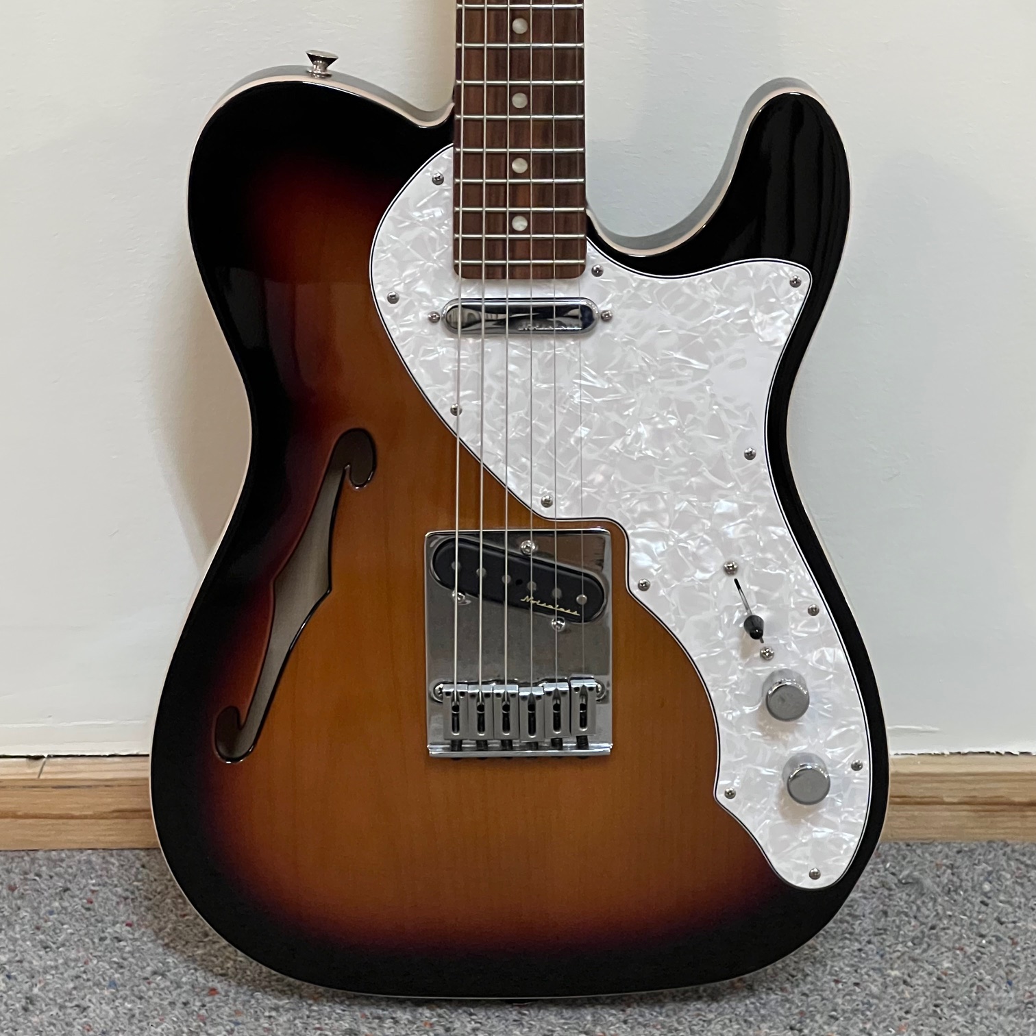 Fender Deluxe Telecaster Thinline 3-Color Sunburst - USED