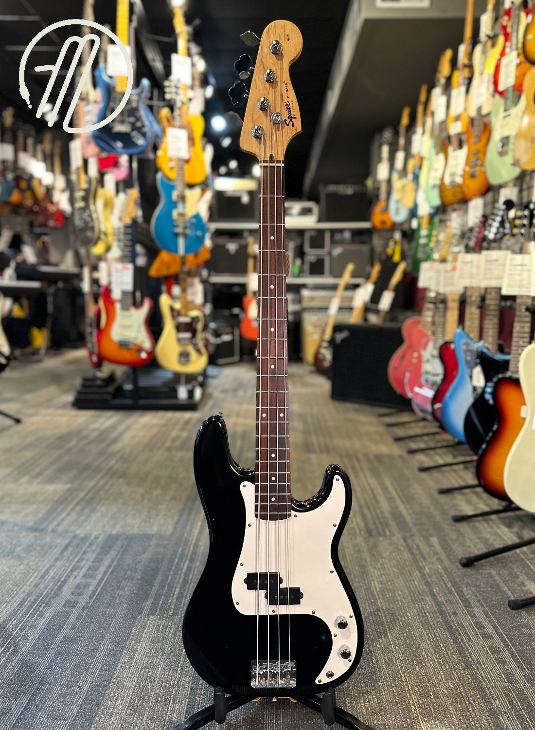 Squier P-Bass by Fender Black USED