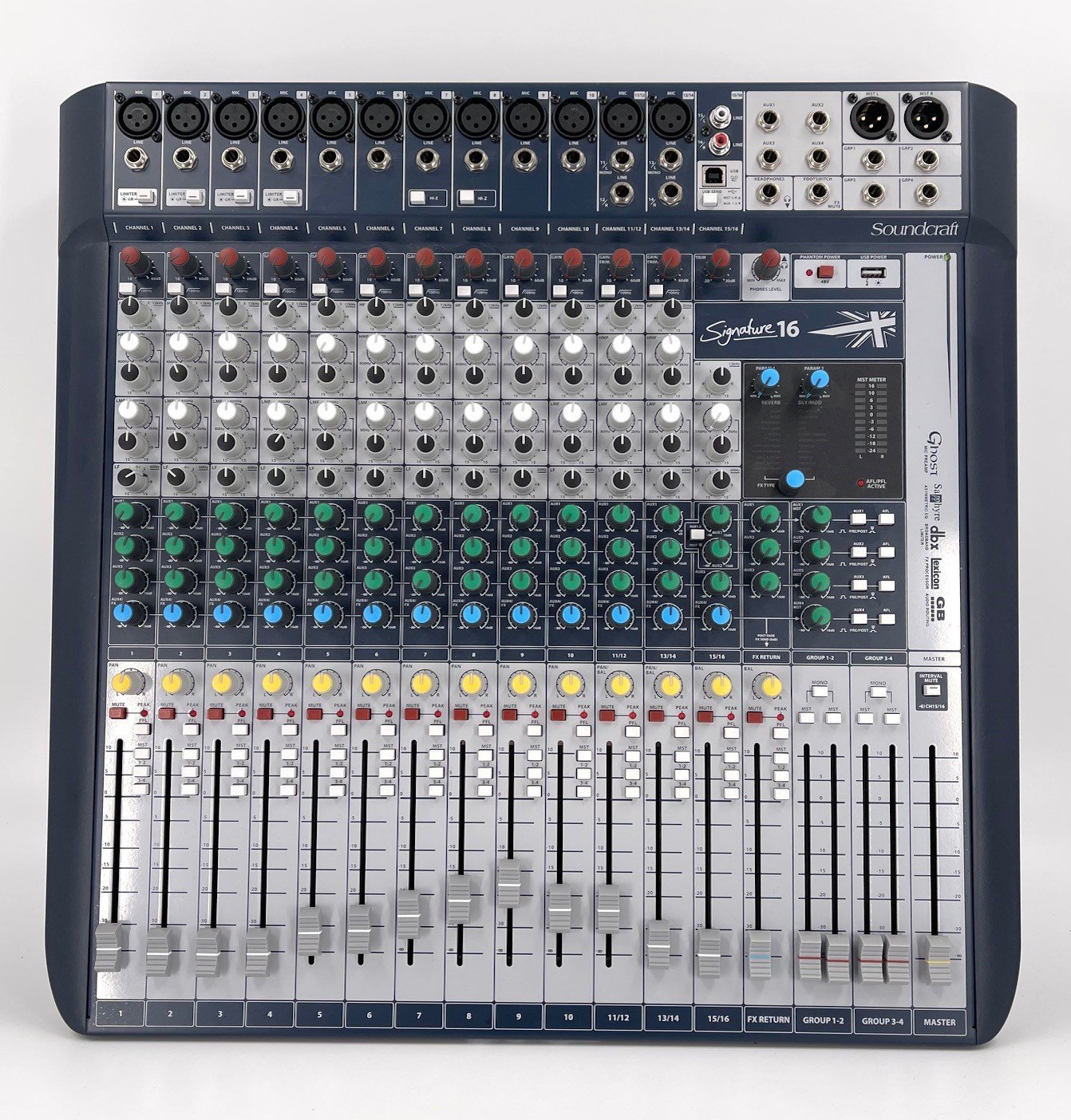Soundcraft Signature 16 Mixing Console in Excellent Condition