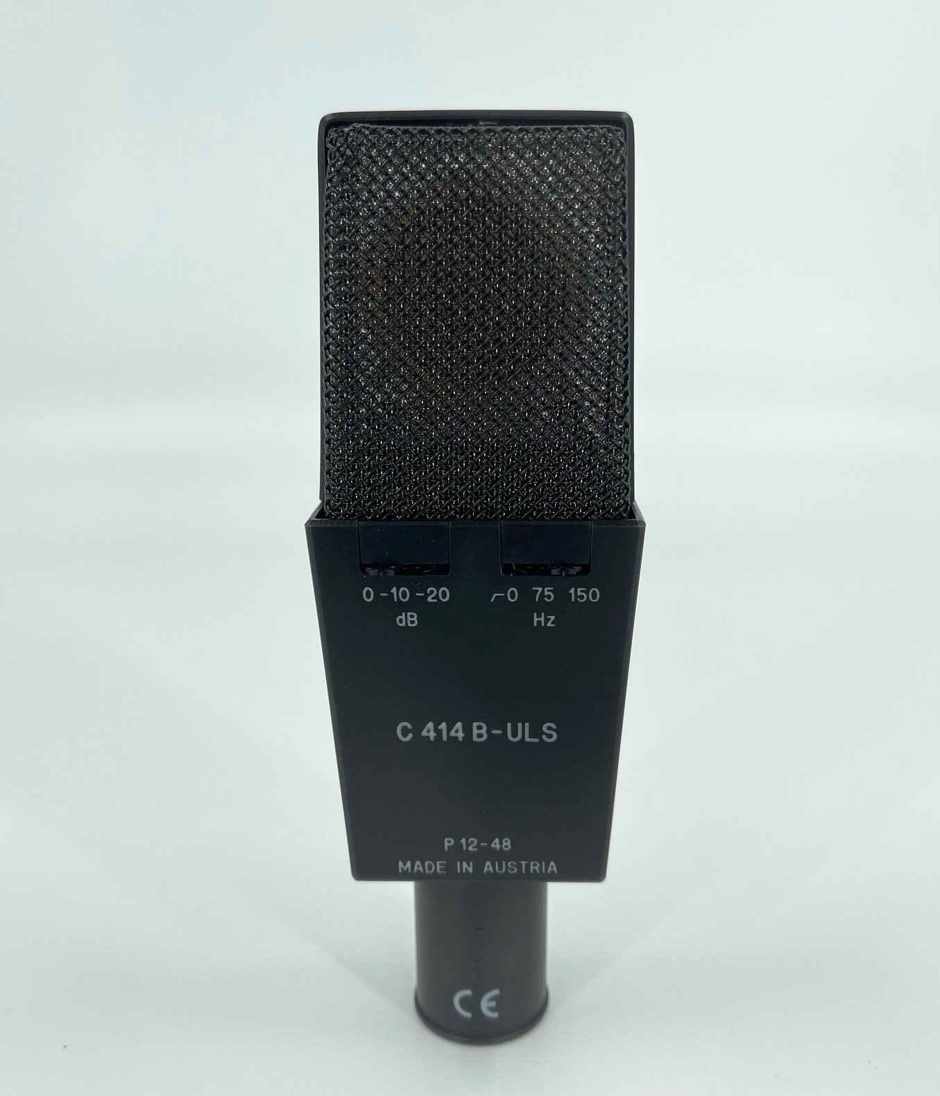 AKG C414 B-ULS Condenser Mic with manual and case in very good condition
