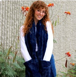 How to Make a Cuddle Scarf with Pockets