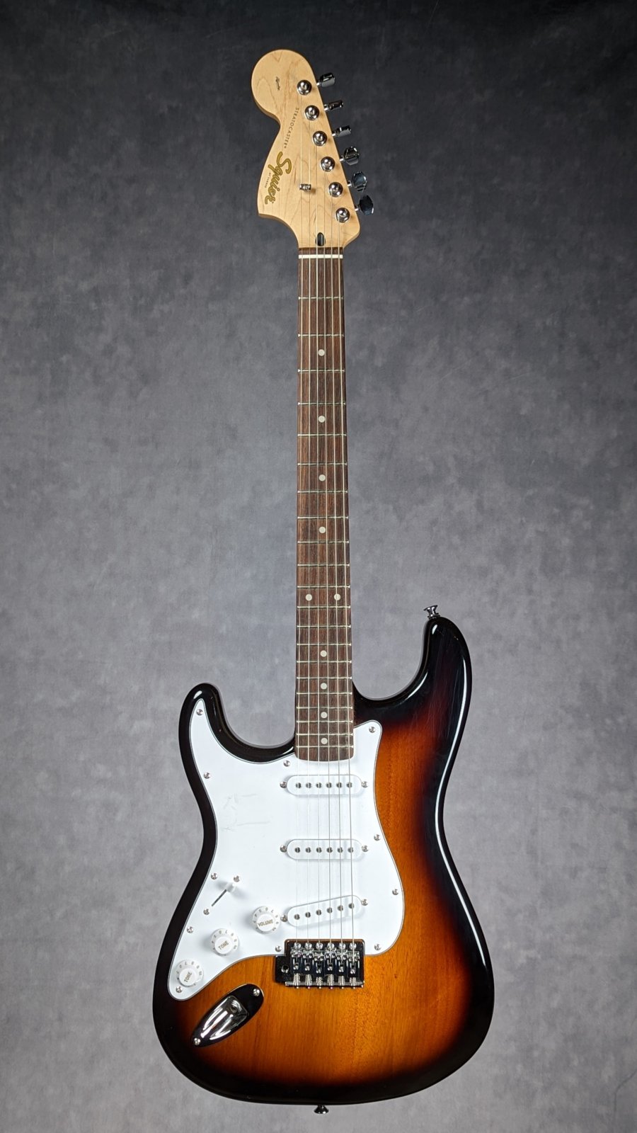 Squier Affinity Stratocaster, Left-handed, Brown Sunburst - 885978884810