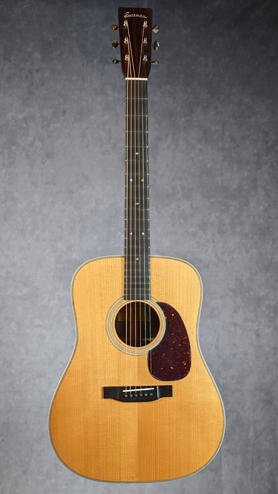 Eastman E20D-TC - 846940034183